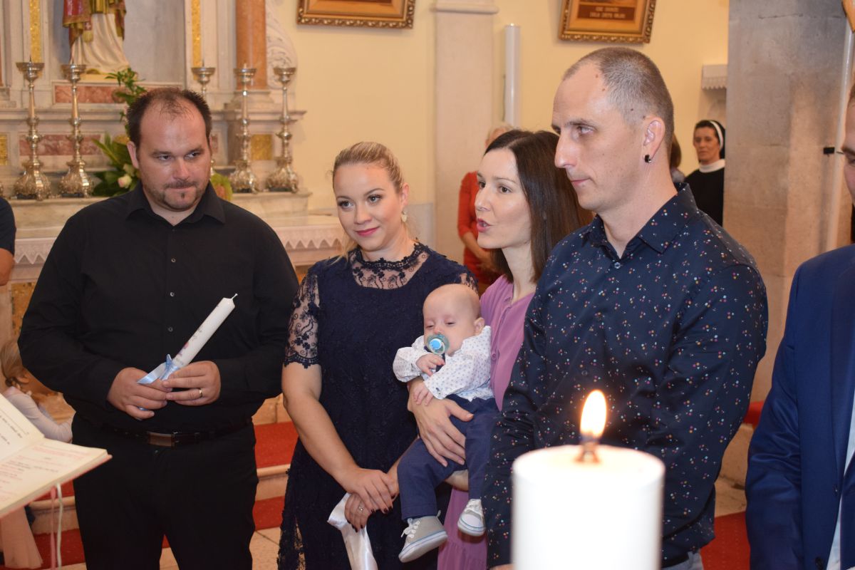 Župa sv. Jurja - KRŠTEN ROKO-JOSIP RADIĆ - Župne aktivnosti